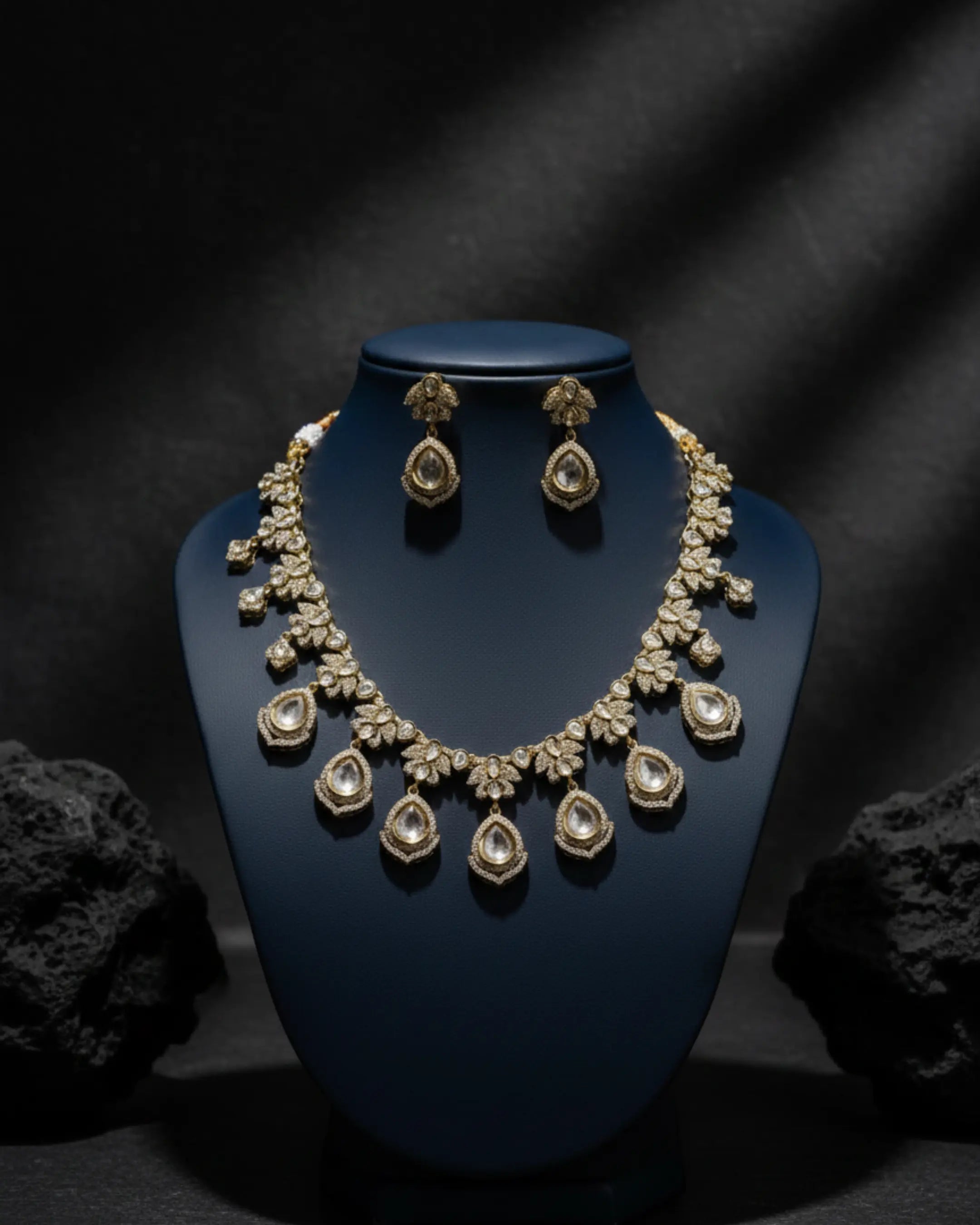 Tanishi Bloom Radiance Set | Floral Jewelry | Radiant Necklace | Zestro